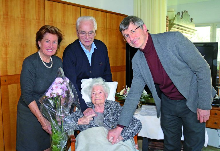 Geburtstagsüberraschung für Zenzi Glatt - die BAZ