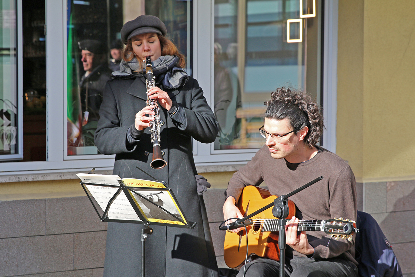 Belinda Miggitsch + Matteo Scalchi 1374 ┬® Gemeinde Meran - die BAZ