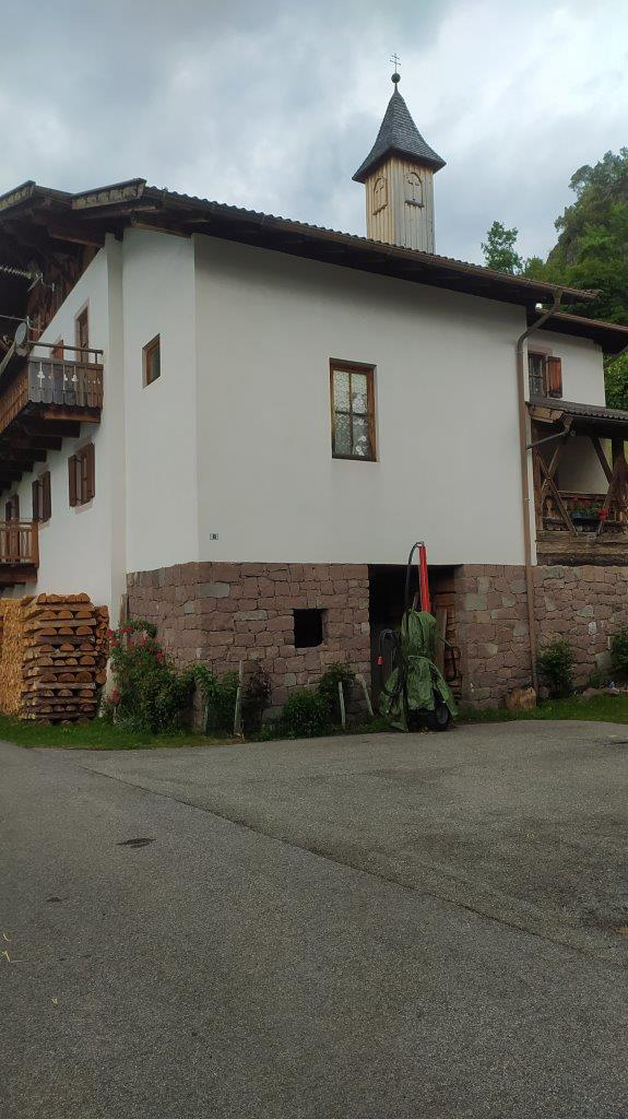 1 Das Tu╠êrmchen der Antoniuskapelle beim To╠êthof (2) Kopie - die BAZ